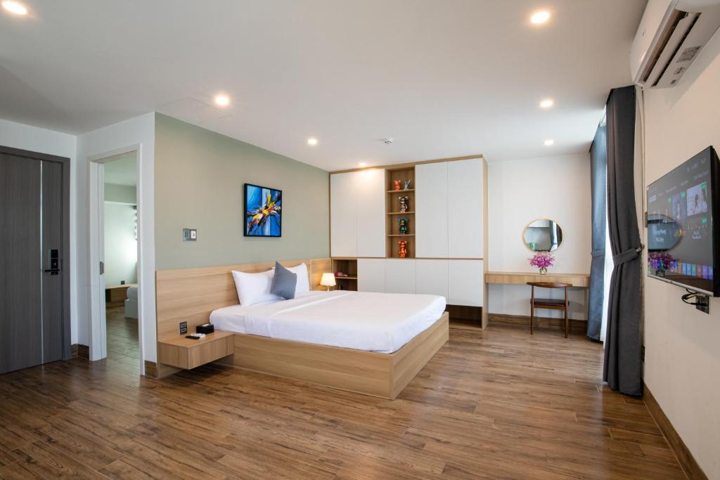 FIRST Studio Hotel Da Nang, Danang (updated prices 2024)