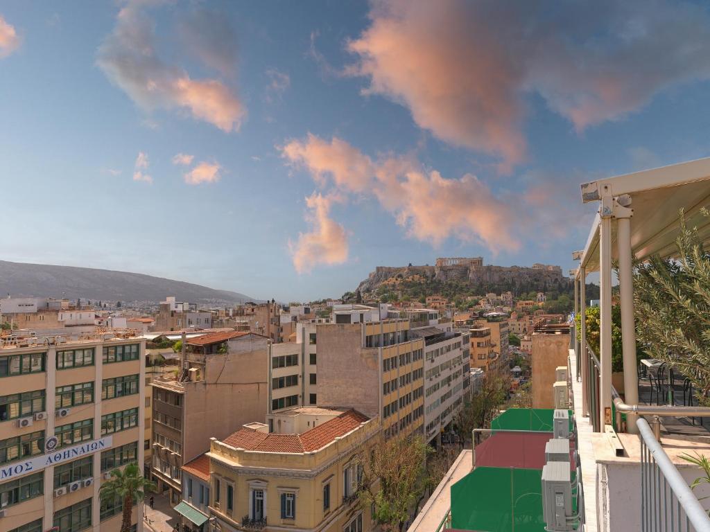 Top-Floor Athens Studio with Stunning Views of the Parthenon, Athens ...