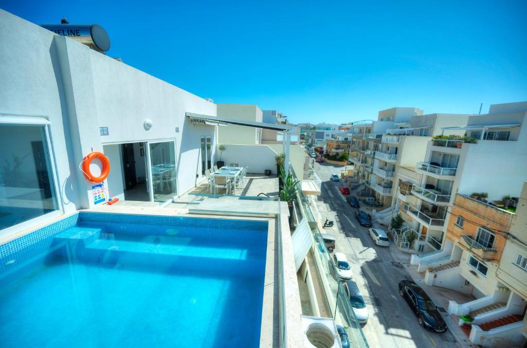 Elegant 2 bedrooms, large sun terrace, pool GCAT1-1, Is-Swieqi (updated ...