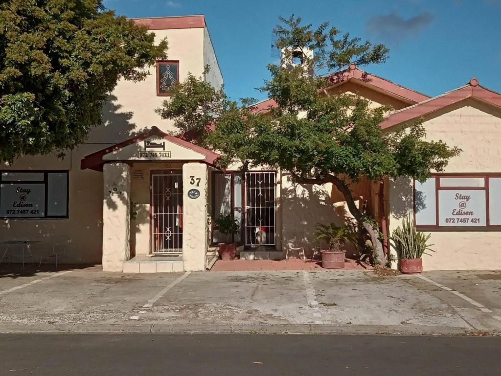 Stay @ Edison, Strand (updated prices 2026)