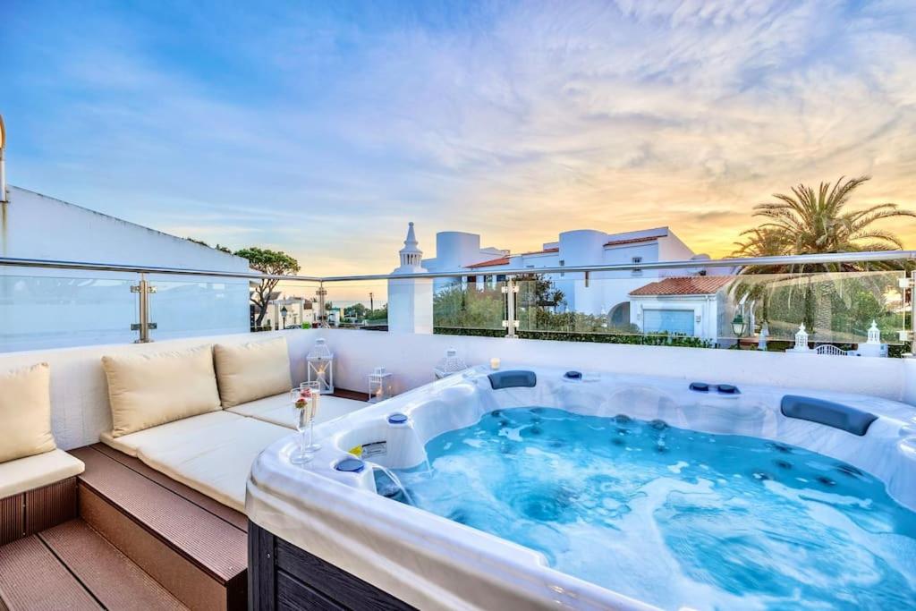Stunning 2-Bedroom Beach Retreat in Vale do Lobo, Almancil (updated ...