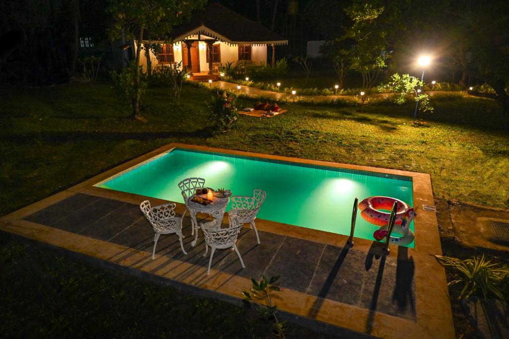 White Serenity Heritage Pool Villa near Beach Udupi, Udupi (updated ...