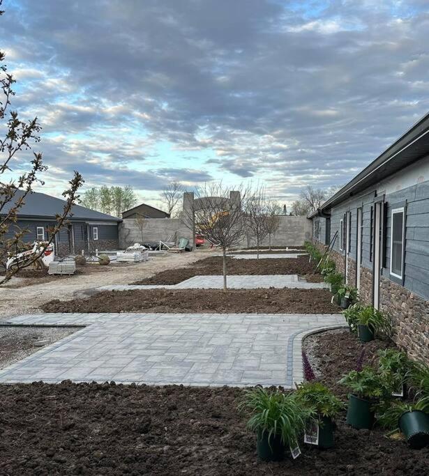 Big Cat Bungalows at The Haven, Chittenango (updated prices 2025)