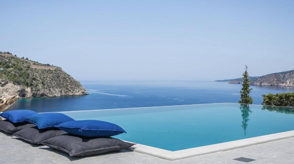 Remarkable Kefalonia Villa | Villa Yu Kanda | 3 Bedrooms | Seafornt ...