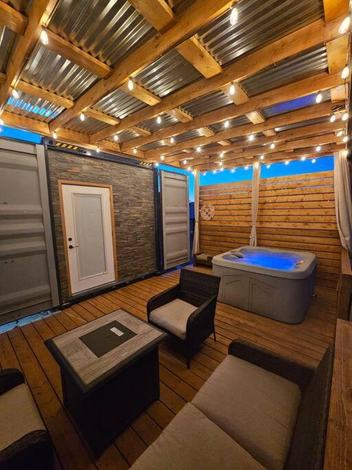 Matchbox desert oasis hot tub, pet friendly!, Las Cruces (updated ...