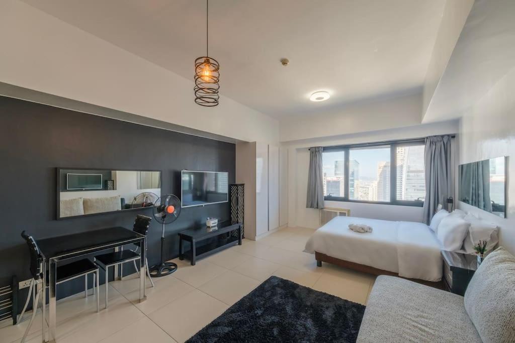 StayHere BGC Studio for Business Icon Plaza BGC, Manila (updated prices ...