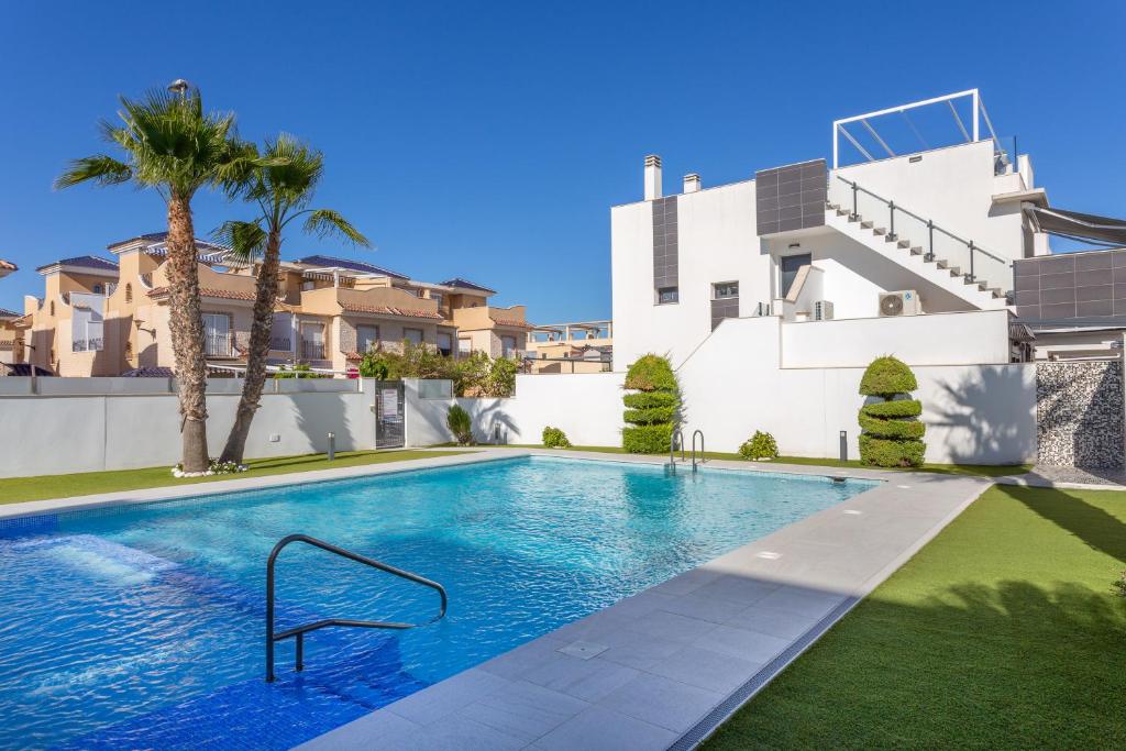 Begonia Beach, El Mojón (updated prices 2025)