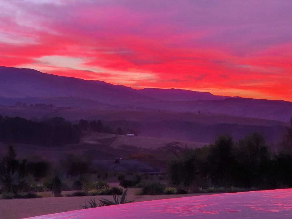 Inkungu Lodge, Champagne Valley (updated prices 2025)