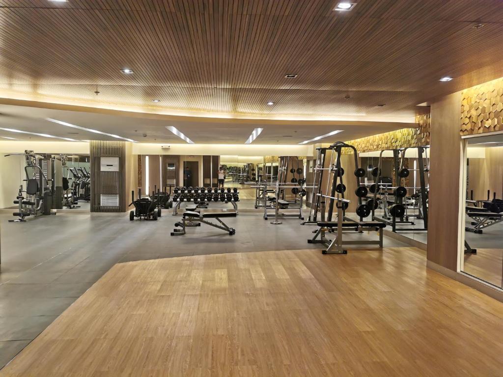 Shore 3 residence mall 'of Asia, Manila (updated prices 2025)