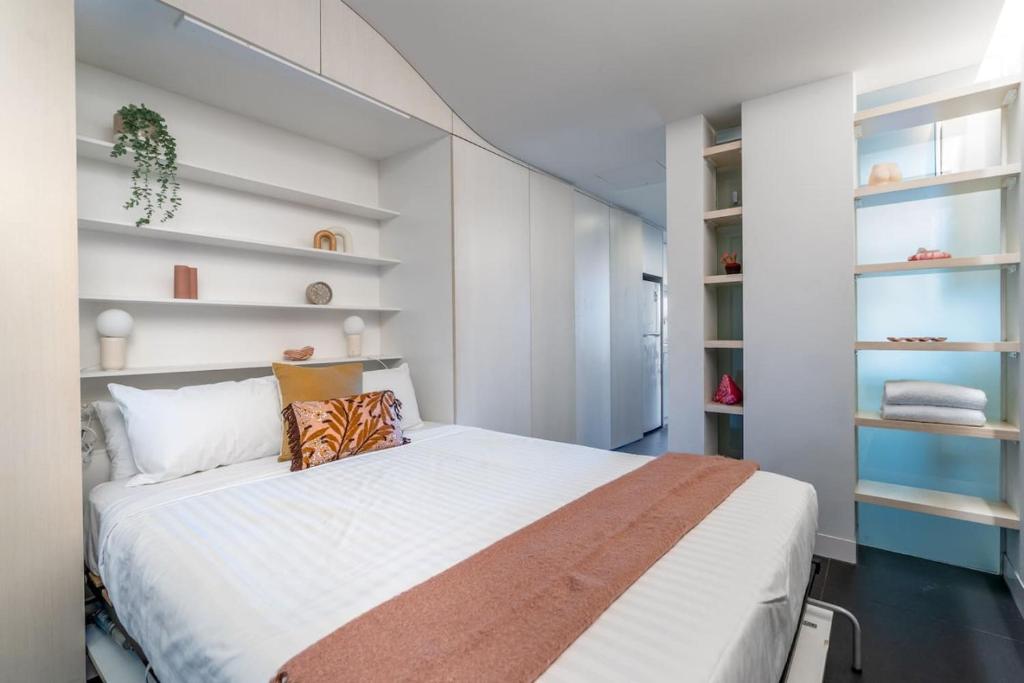 Elegant Inner City Life Nishi Building, Canberra (updated prices 2025)