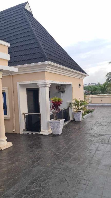 IBADAN LUXURY APARTMENT, Moniya (updated prices 2025)