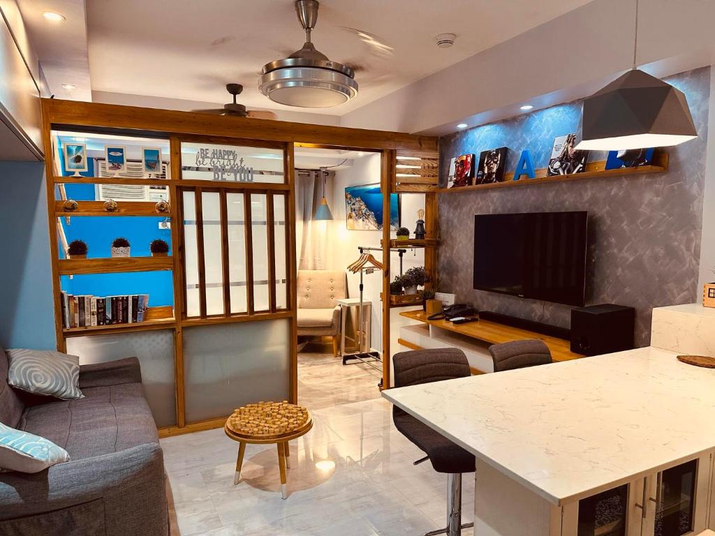 Abreeza Place Tower 1 Modern Studio type 1BR Apartment, Davao City ...