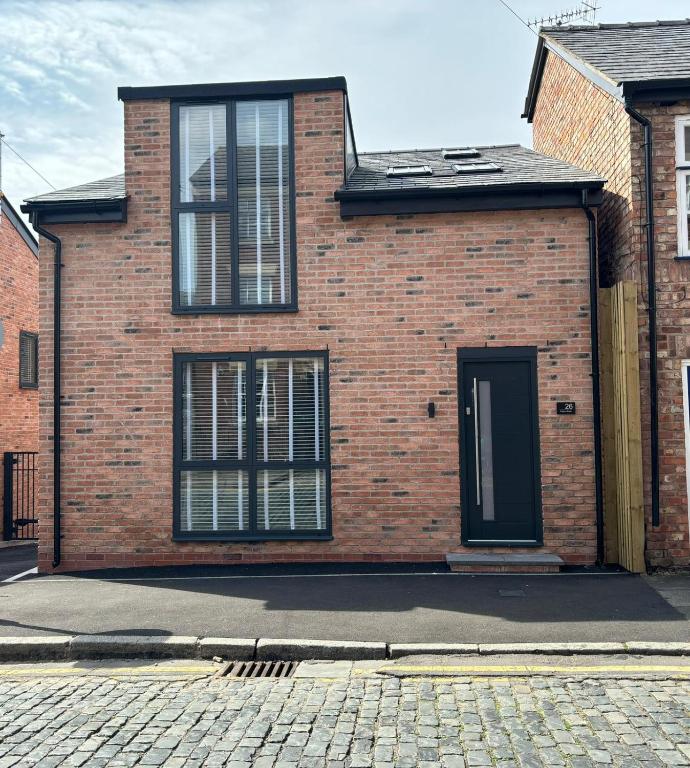 Pilgrim House by Phoenix Collection, Liverpool (updated prices 2026)