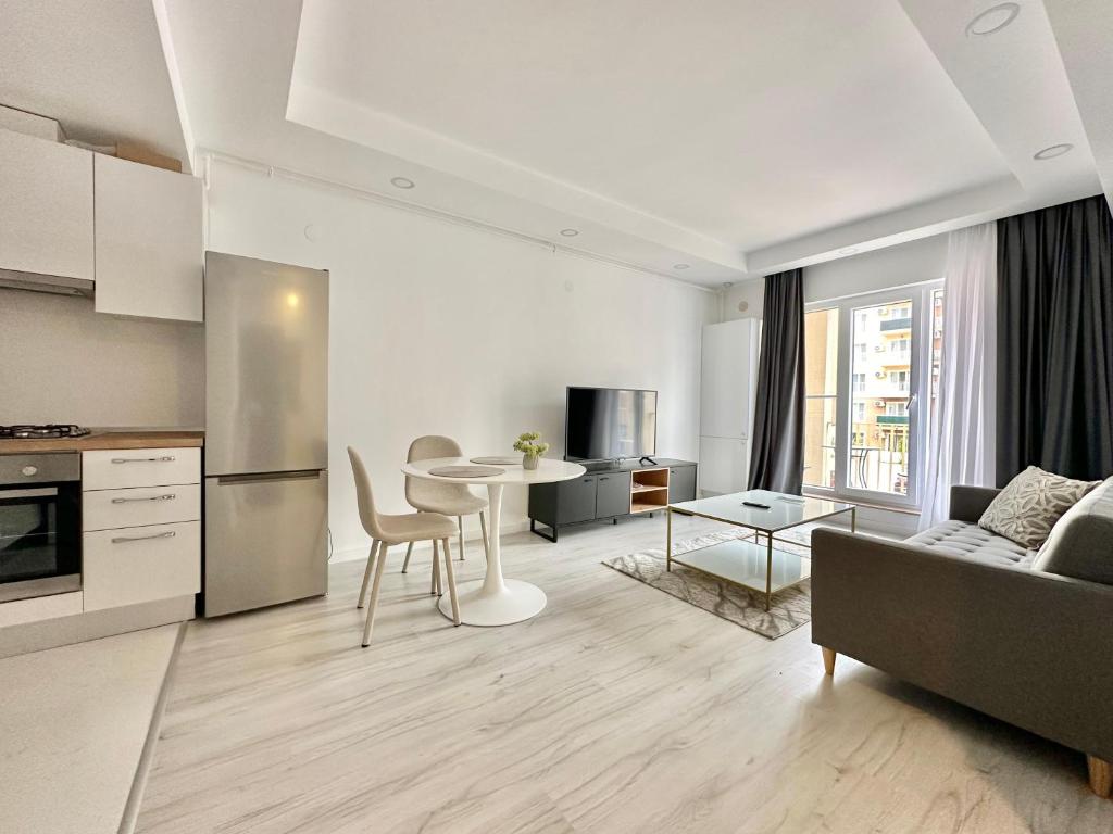 Double Studio B106 StayInn by Cosmopolis, Ştefăneştii de Jos ...