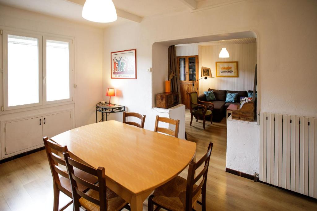 Gite rue Tranquille, Padern (aktualisierte Preise für 2026)