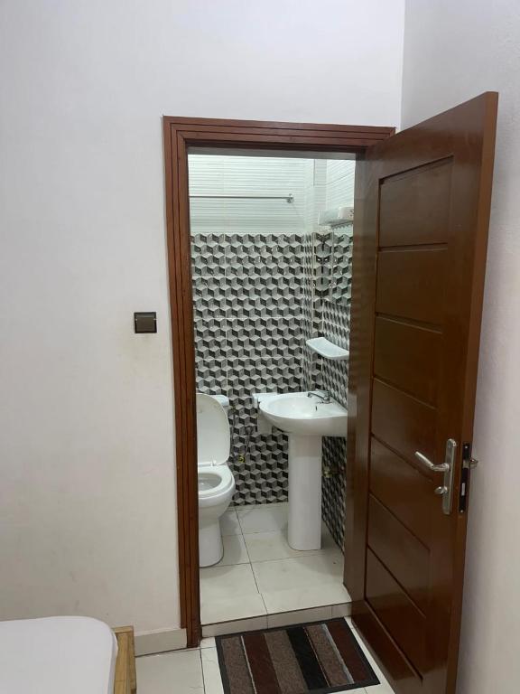 Chic funaï, Cotonou (updated prices 2025)