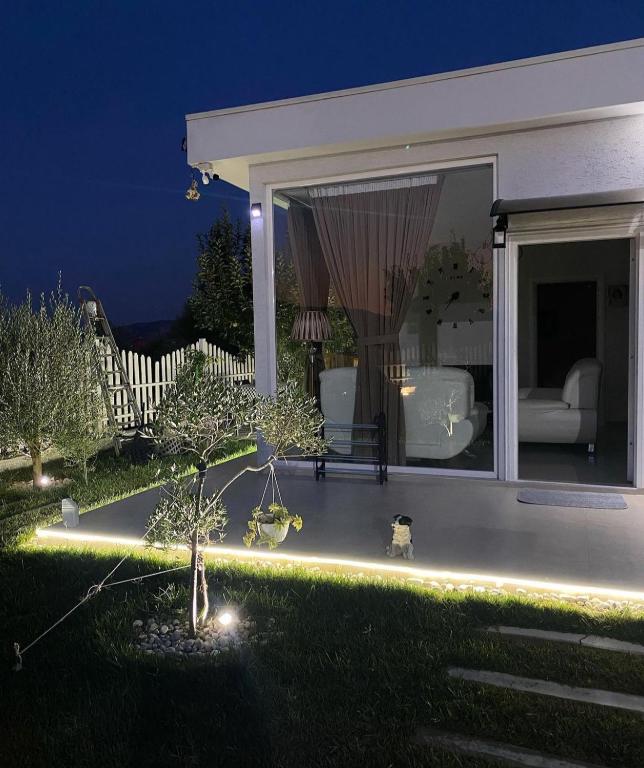 DSVilla, Peqin (precios actualizados 2025)