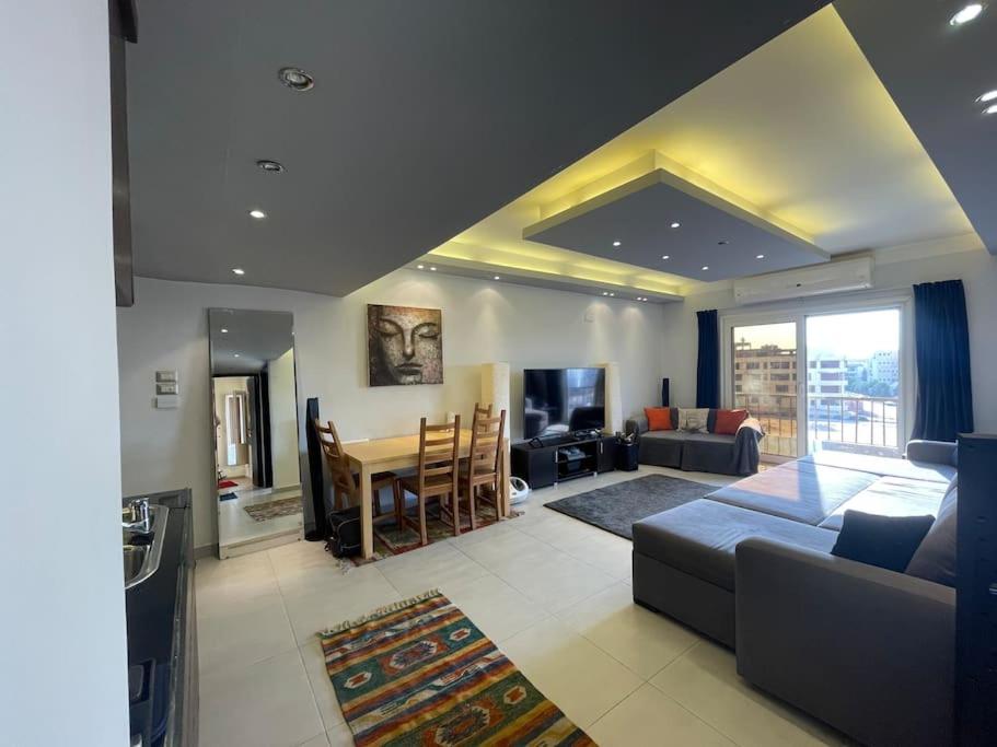 Comfortable Sunny apart 16 mins from Airport, Cairo (preços atualizados ...