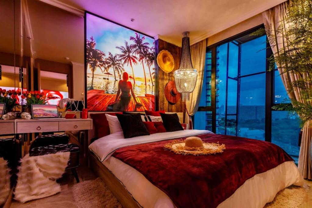 NEW! Riviera Ocean Drive Queen Studio Corner Luxe, Jomtien Beach ...