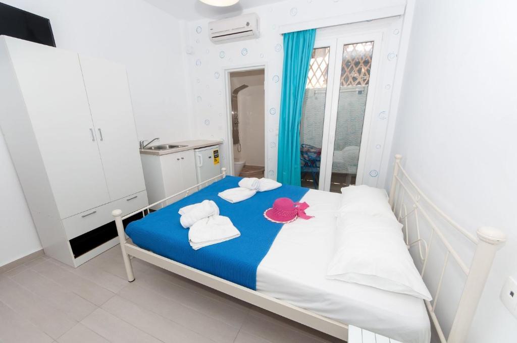 Naxos Cental Room | Double Room Semi Basement | Private Balcony | 200m ...