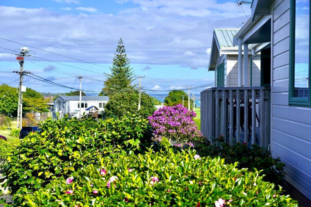 Oneroa Tui Garden - Be My Guest Waiheke, Oneroa (updated prices 2026)