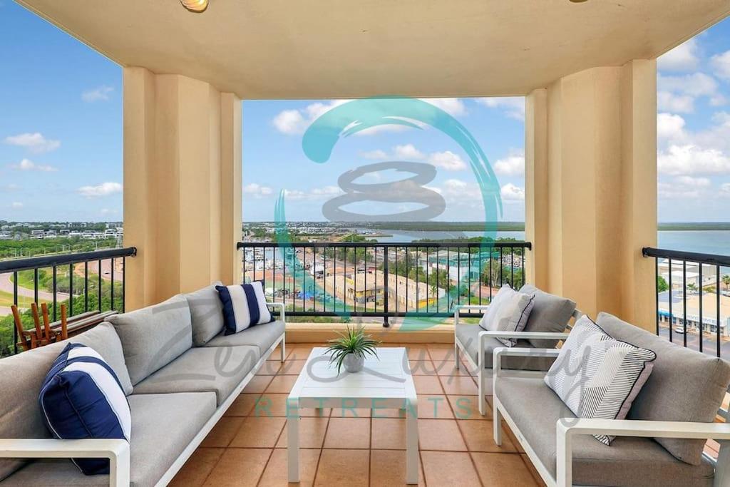 Oceanfront Gem - Pool - Balcony - Breathtaking View, Darwin (updated ...
