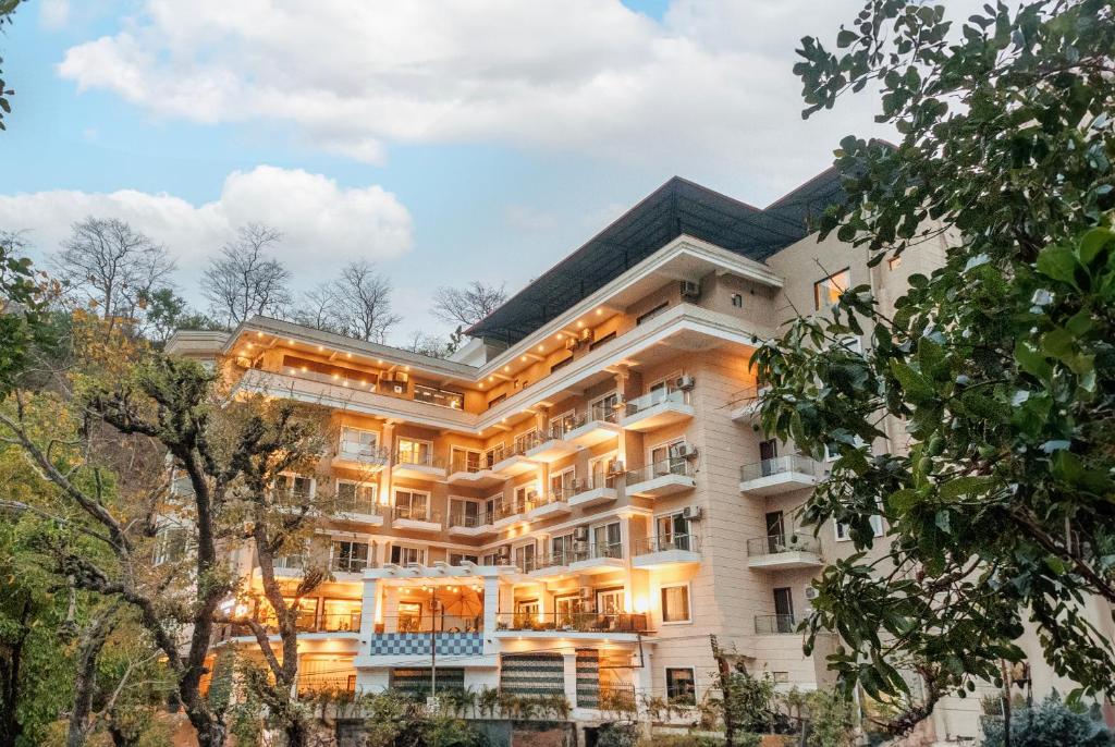 Stone Wood Hotel, Rishikesh, Rishīkesh (updated prices 2025)