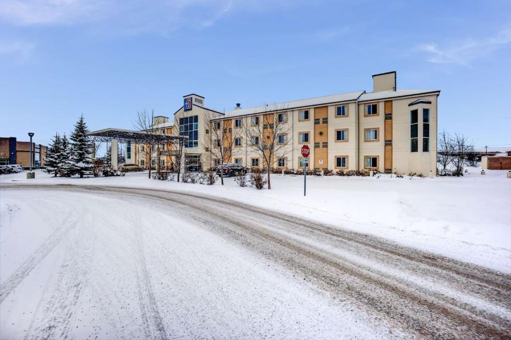 Motel 6, Red Deer (updated prices 2025)