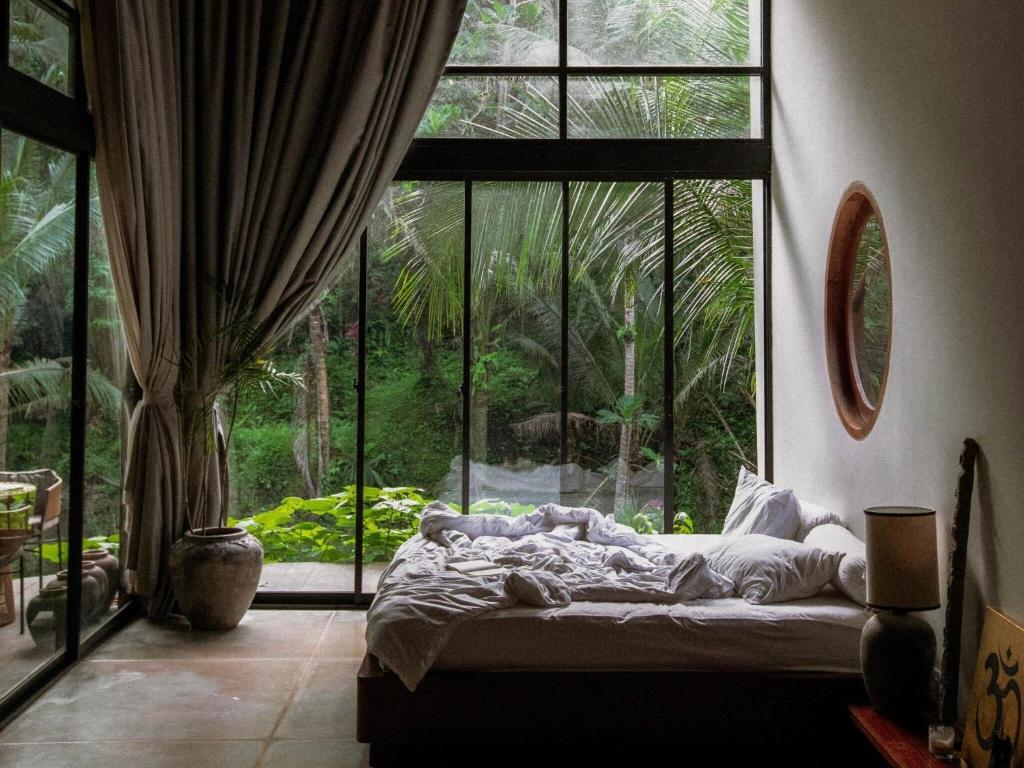 Ubud zen river house, secluded tranquil retreat in nature, Ubud ...