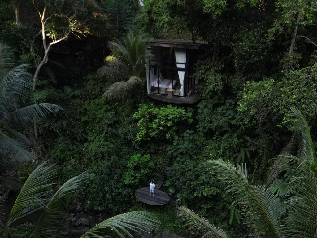 Ubud zen river house, secluded tranquil retreat in nature, Ubud ...