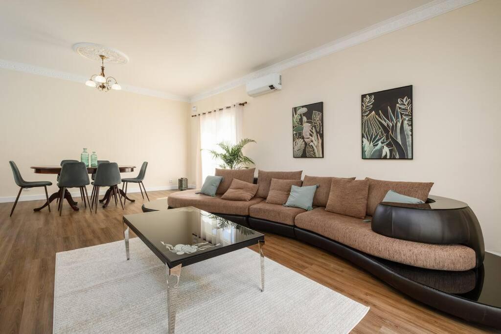 Dalveen, Lagoa (updated prices 2026)