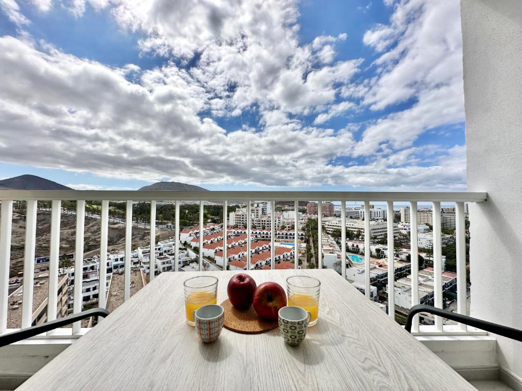 Torres de Yomely - M13E, Playa de las Americas (updated prices 2025)