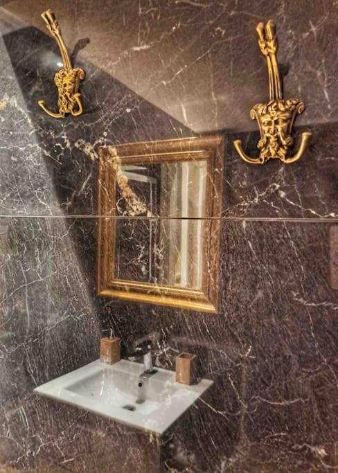 ROYAL BLUE GRAND Suite No 4 Piraeus Port, Pireo (precios actualizados 2024)