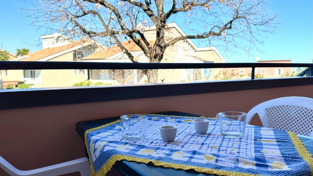 Palme 2/A - Marcelli, bilocale con vista mare, Residence Le Palme ...