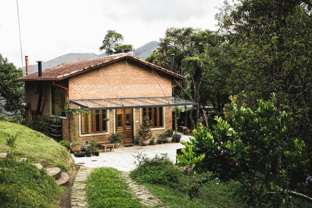 Chalé Rústico Moderno com Cachoeiras, Quilombo (updated prices 2025)