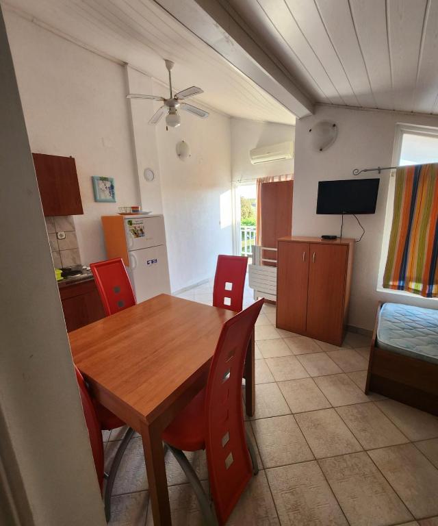 Studio apartmani Grom Sukošan, Sukošan (updated prices 2025)