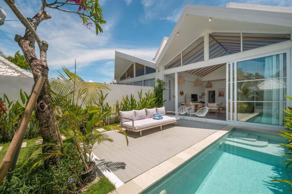 Coastal Cove Villa 2: Modern 3BR Villa in Canggu, Canggu (updated ...