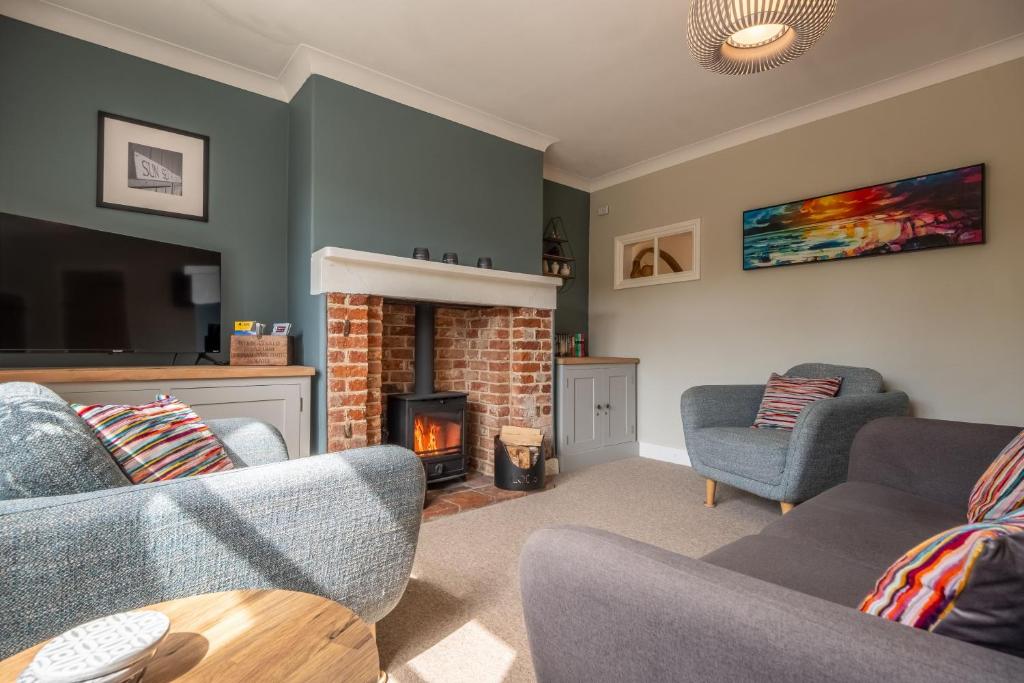 Peony Cottage, Helhoughton (updated prices 2025)