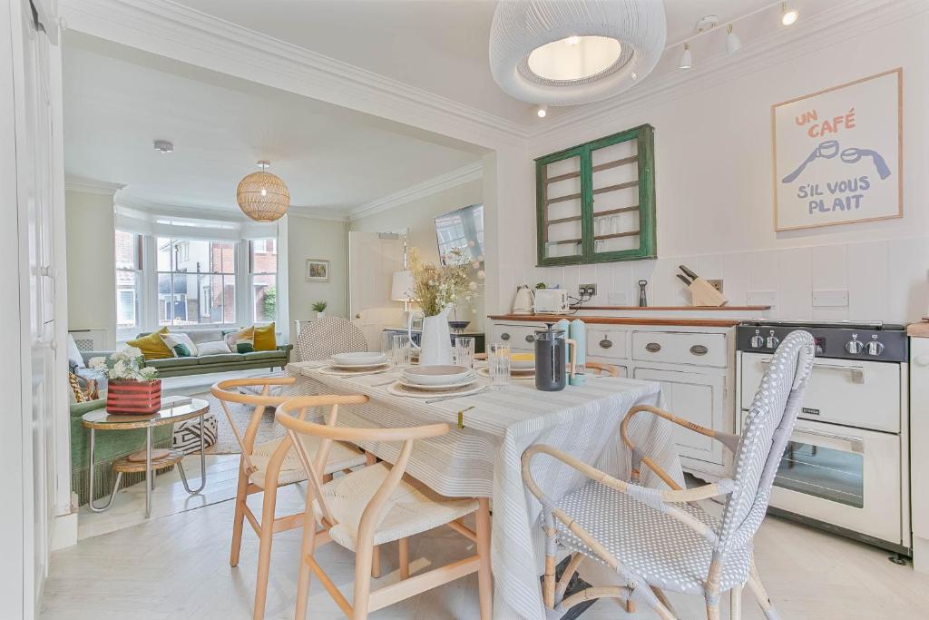 Kirrin Cottage- Sheringham -Crabpot Cottages, Sheringham (precios ...