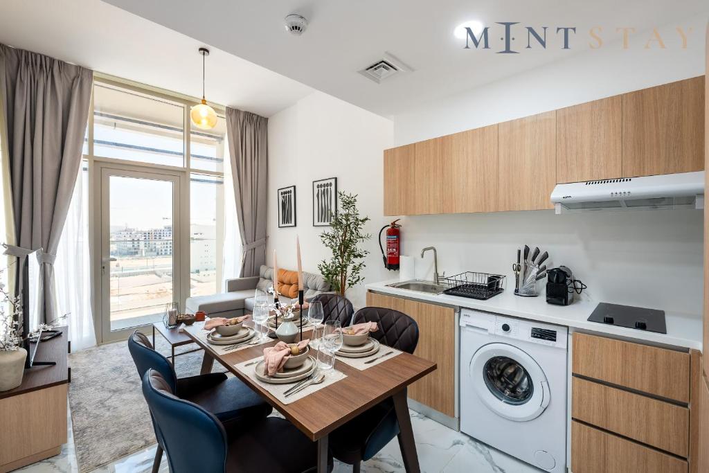 Oasis 2, Masdar City, Abu Dhabi - Mint Stay, Yas Island (precios ...