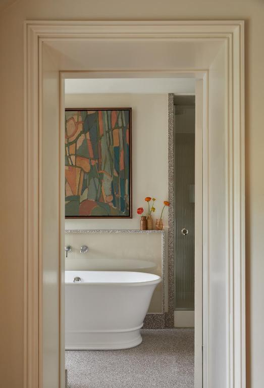 The Grove, Watford (updated prices 2025)