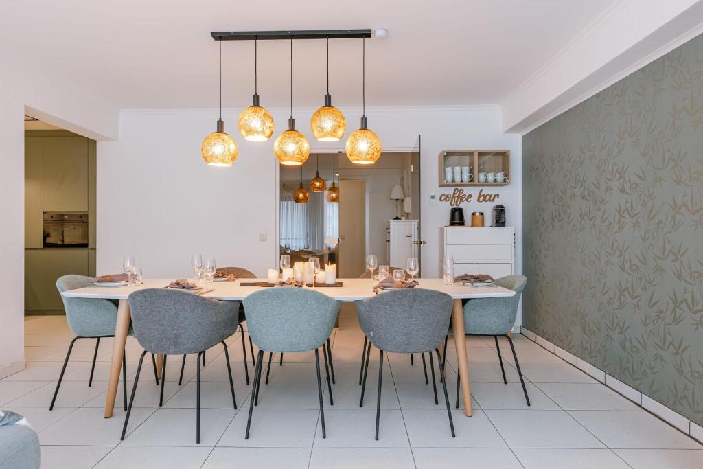 Huswell - Apartment with terrace close to the sea, Nieuwpoort (updated ...