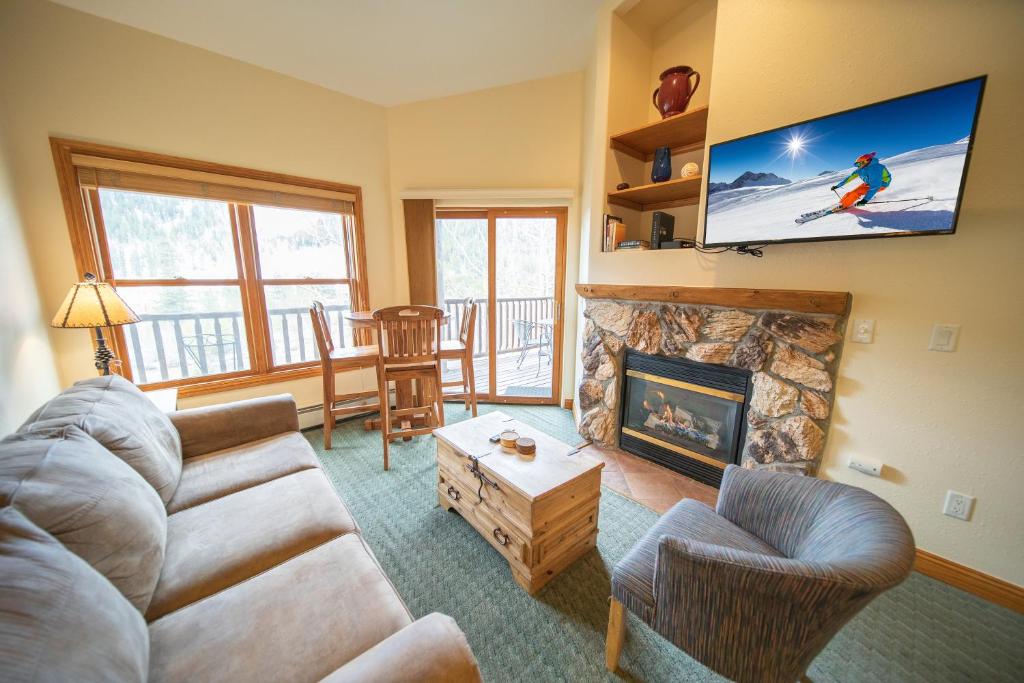 Hidden River Lodge 5979 by SummitCove Lodging, Keystone (updated prices ...