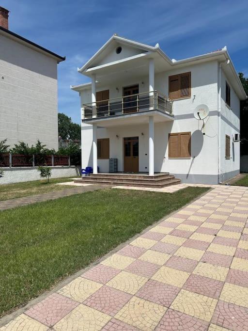 Villa in velipoje, a place to remember!, Velipojë (updated prices 2025)