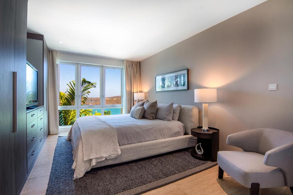 Premium Ocean View Condo with Pool, Egmont (updated prices 2026)
