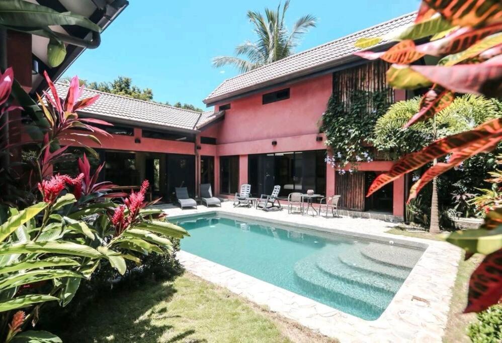 VIP La Lora Beach Villa best family home, Playa Santa Teresa (precios ...