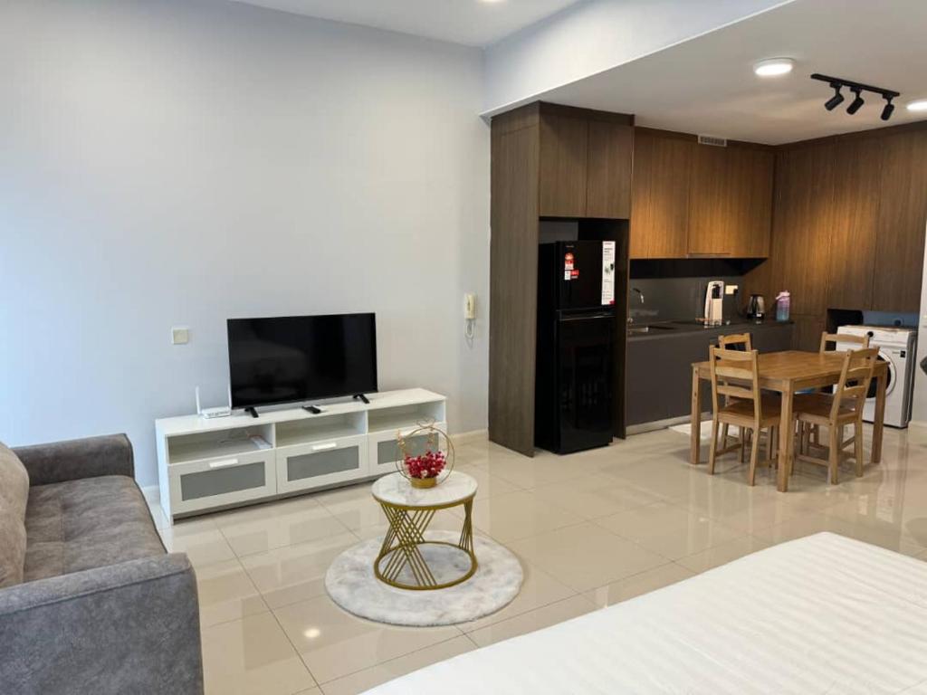 Grand Medini Residence, Studio, Legoland, Medini, Edu City, Eco Botanic, Gleneagles Hosp ...