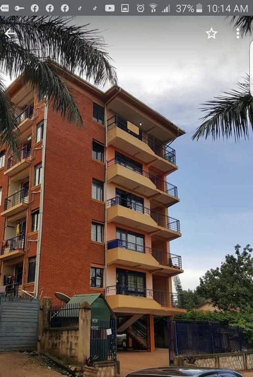 Lisa comfort 501, Kampala (updated prices 2026)