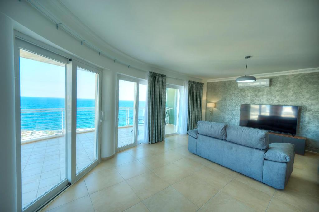 Fort Cambridge Apartments, Sliema (updated prices 2026)