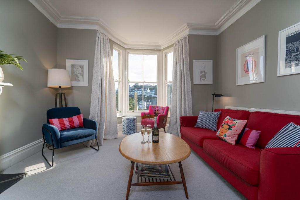 Tregarth, St Ives (updated prices 2026)